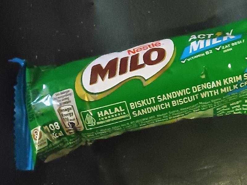 Nestle Milo Milo Flavored Sandwich Cookie Nutrition Facts - Eat This Much